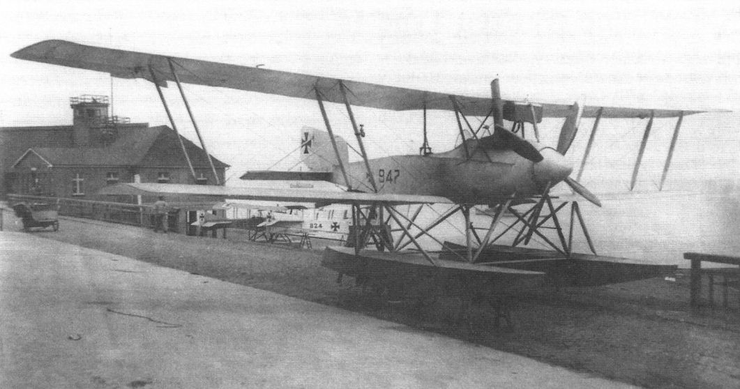 J.Herris - German Seaplanes of WWI /Centennial Perspective/ (15)