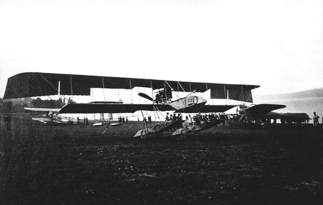 AGO Pusher Seaplane Trainer